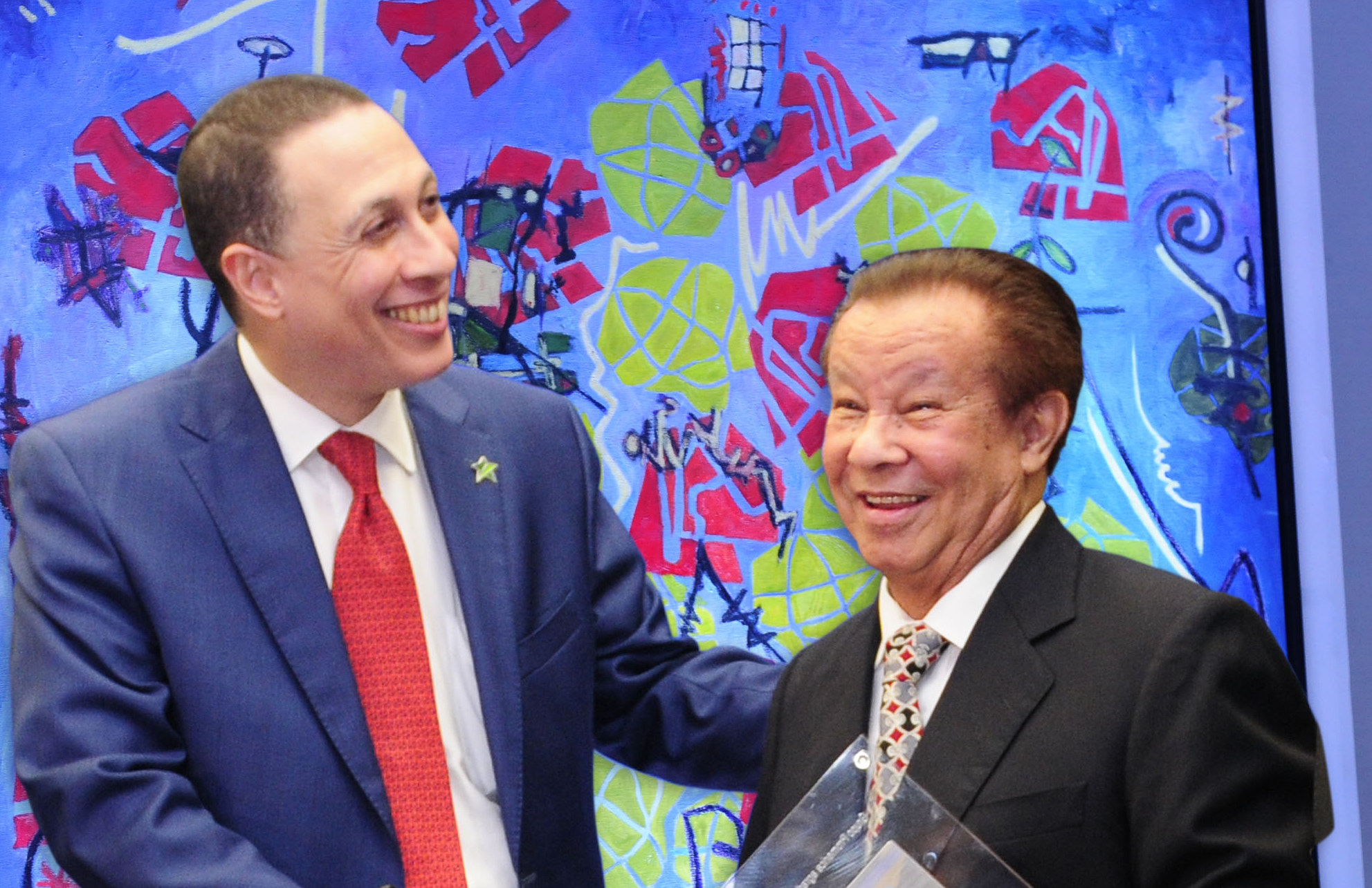 Banco Promerica felicita al artista plástico dominicano José Perdomo ...